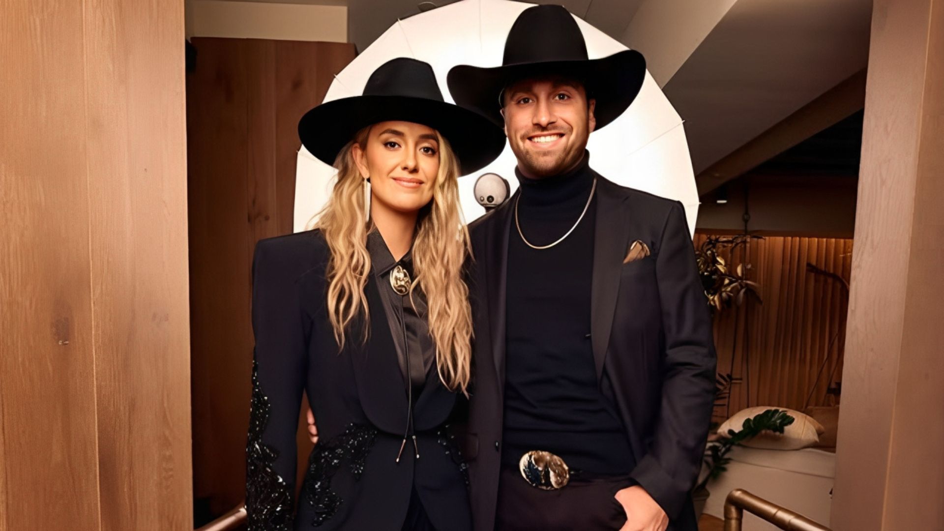 Lainey Wilson Shares Exclusive Images From Surprise Engagement To ...